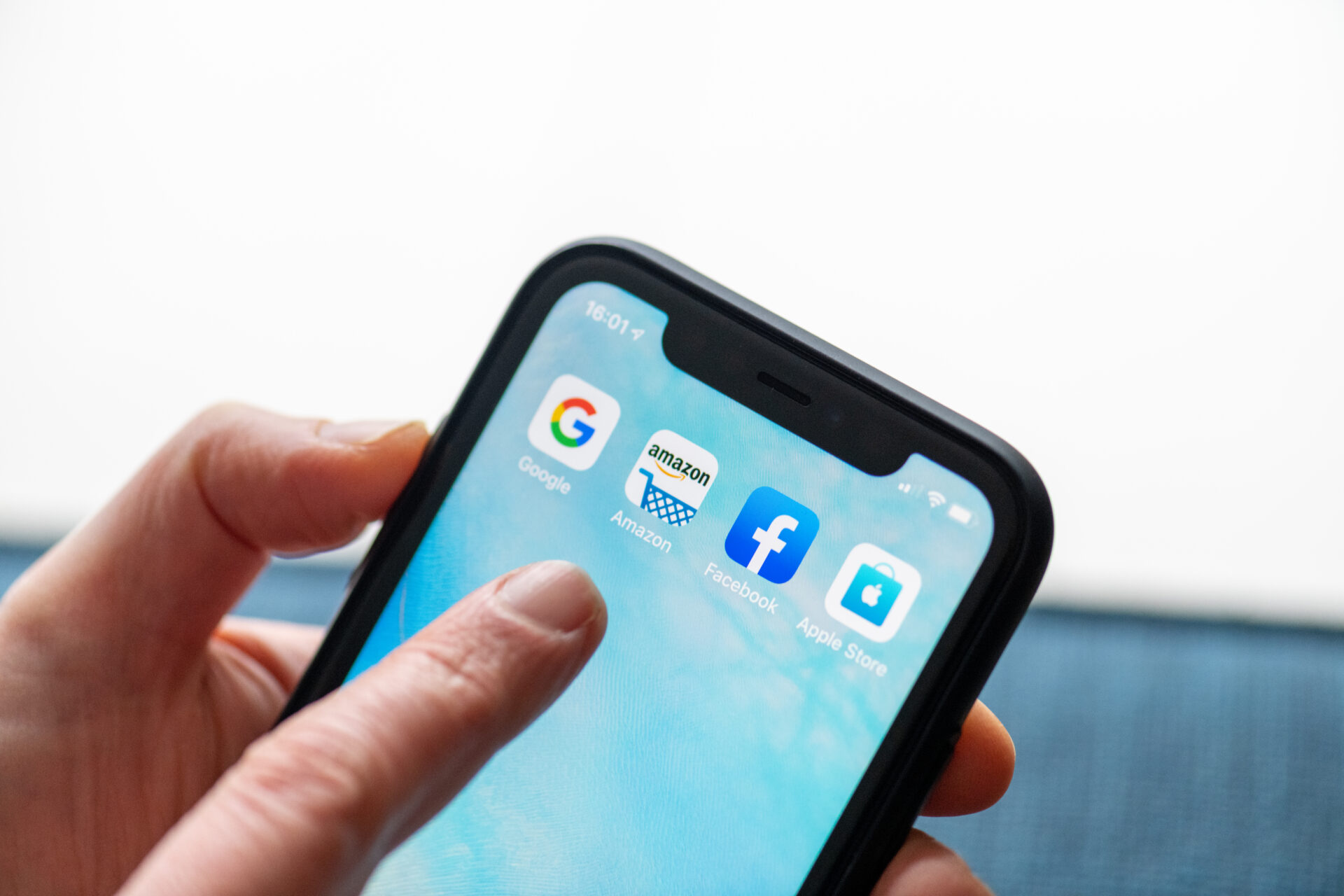 Protect Your Privacy from Big Tech Before it’s Too Late - Liberty Planet